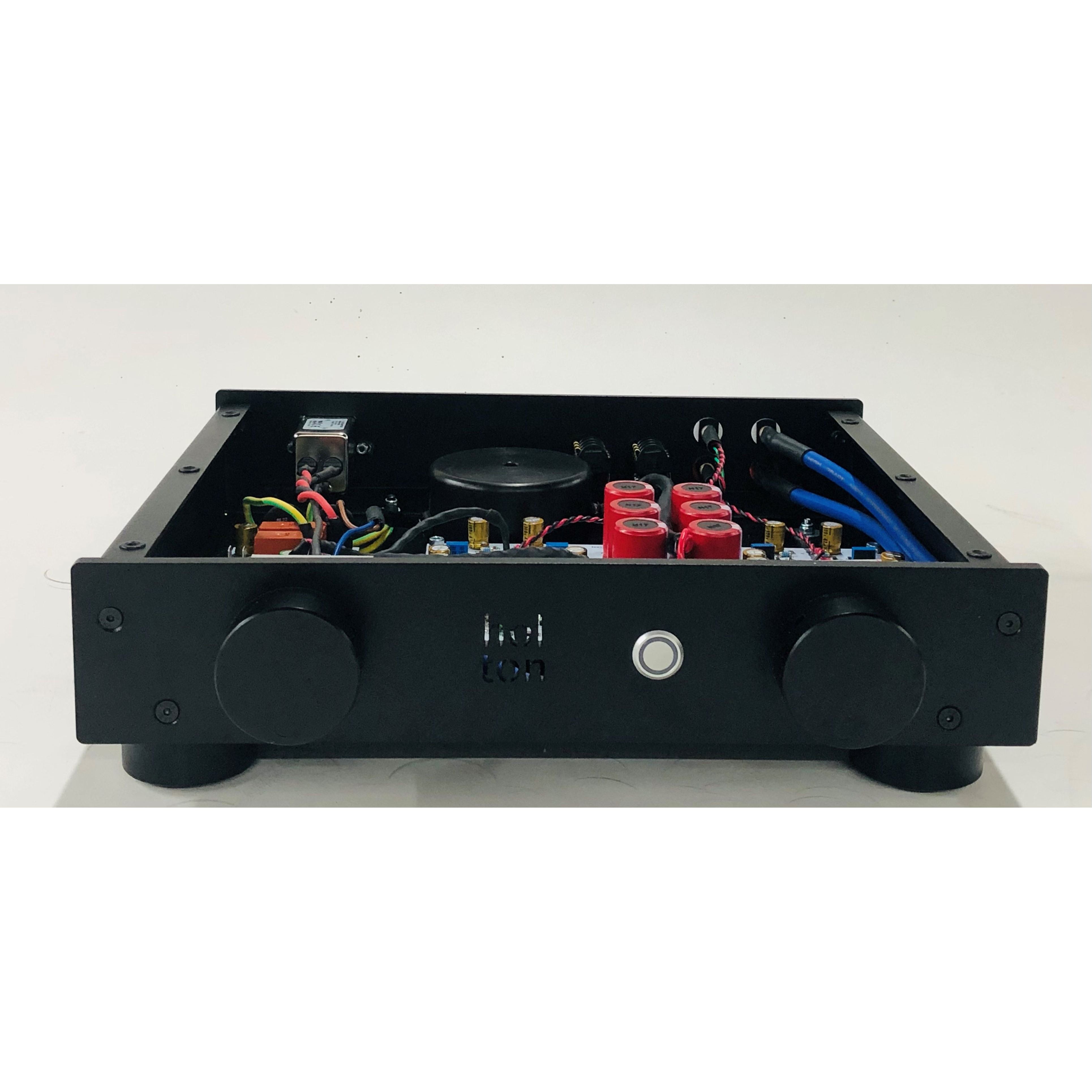 One-Zero-Two Line Level Pre-Amplifier | Holton Precision Audio