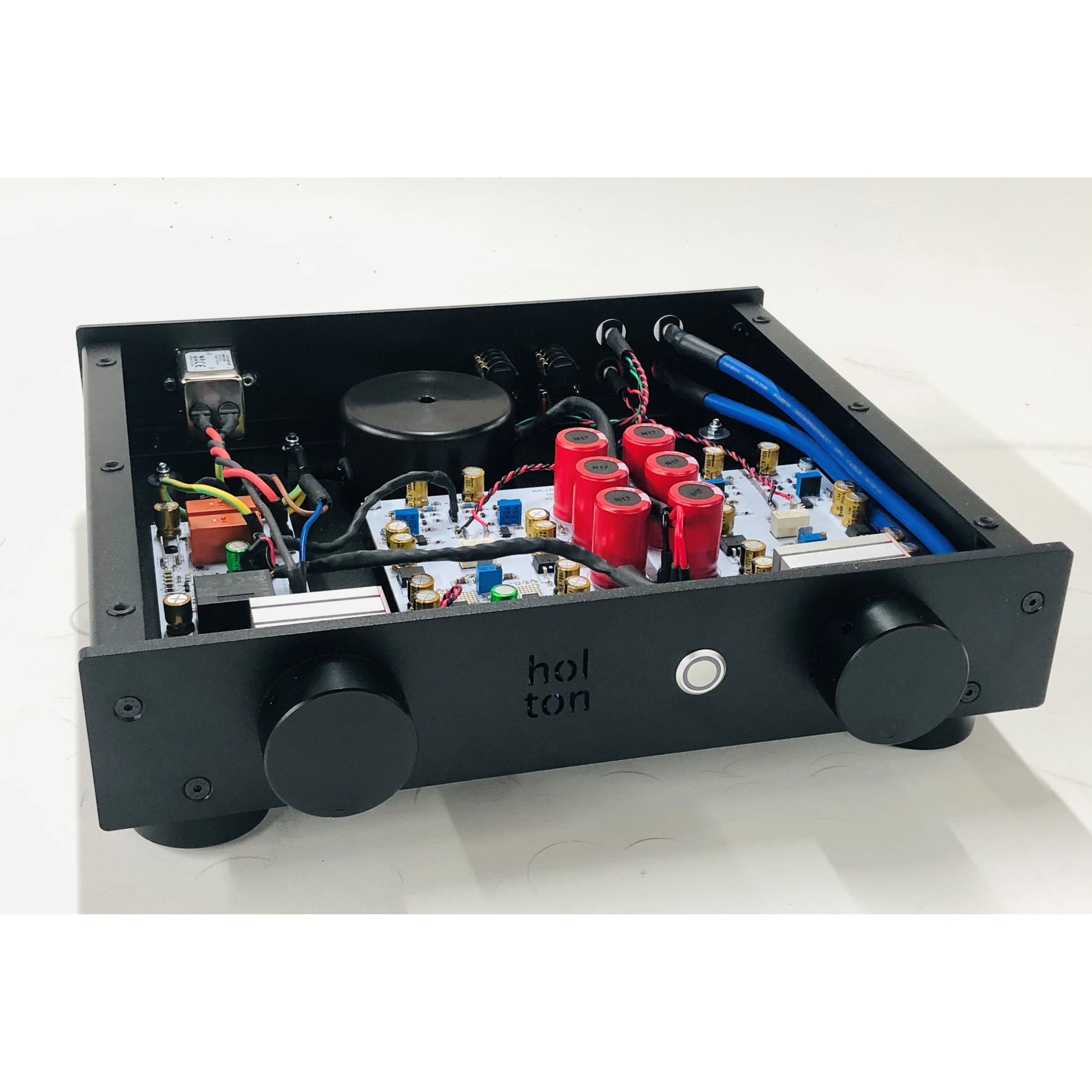 One-Zero-Two Line Level Pre-Amplifier | Holton Precision Audio